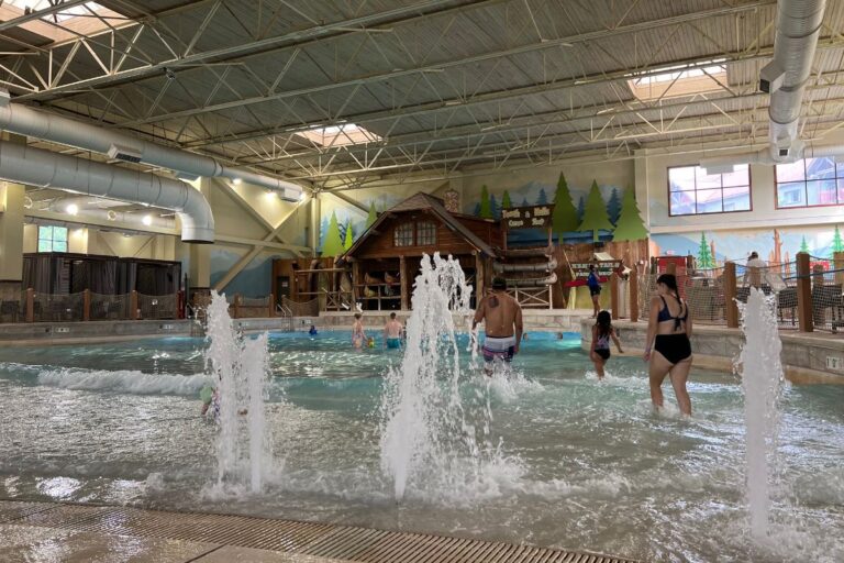 An {Honest} Review of Great Wolf Lodge Williamsburg for 2022 - Historic ...