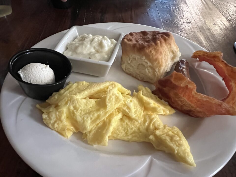 Why The Martha Washington Inn is our FAVORITE Place to Stay in Abingdon ...